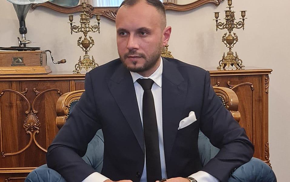 Ionuț Geana posibil candidat în 2024 la Primăria Câmpia Turzii - Ziarul 21