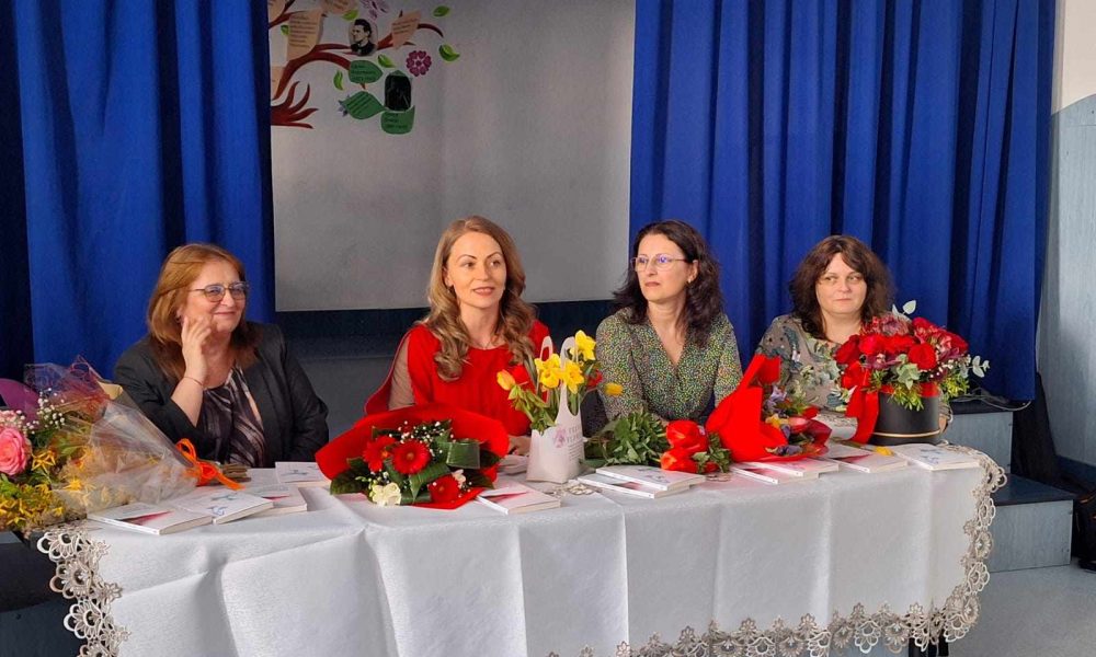 Lansare de carte la Câmpia Turzii – Laura Florescu, volumele de poezie ...